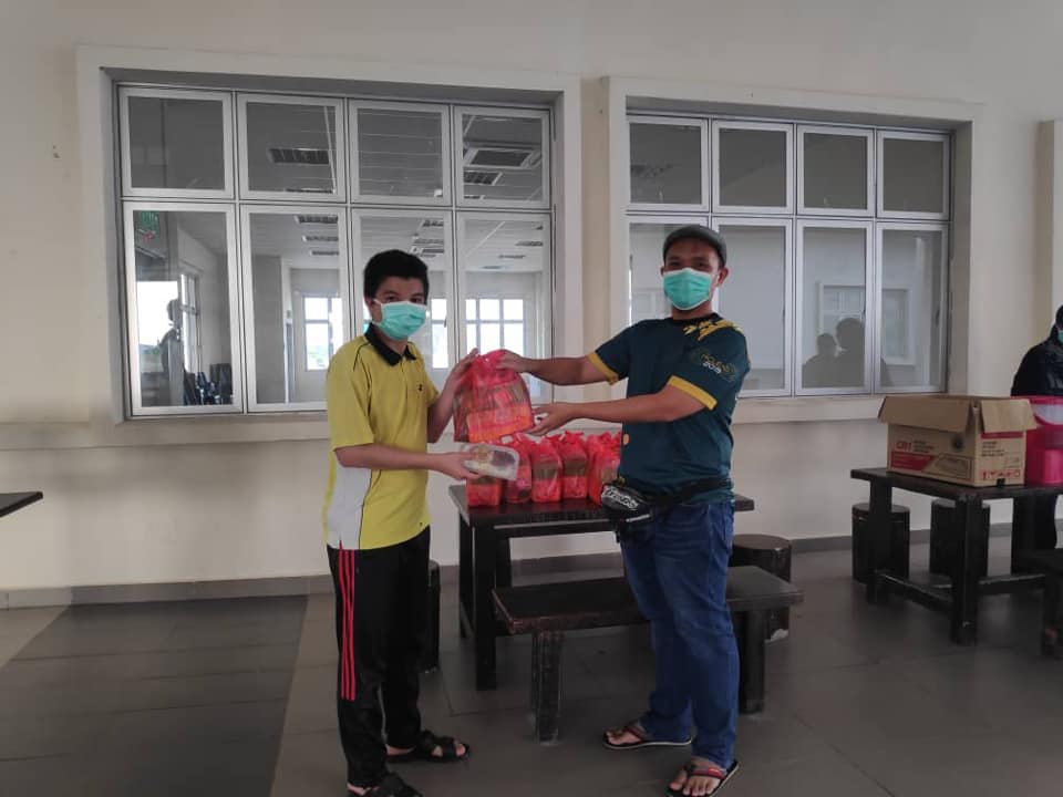 A Gift from Alumni to Students - Pagoh